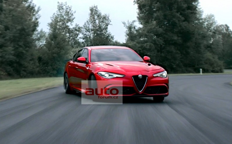 photo Alfa Romeo Giulia QV Quadrifoglio Verde circuit | Blog-Note